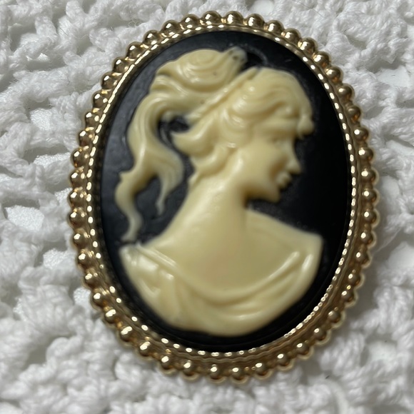 Jewelry | Vintage Inspired Cameo Broach | Poshmark